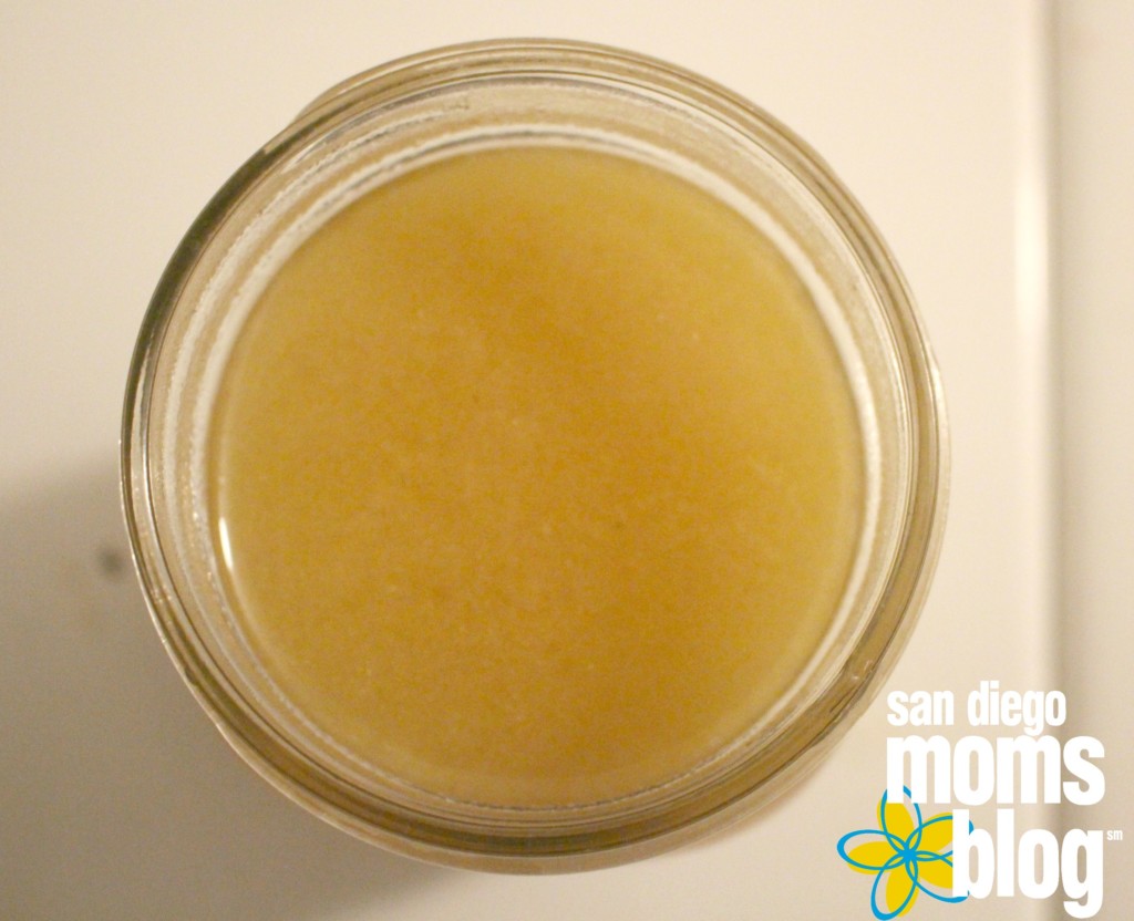 Fast and delicious bone broth made in the instant pot